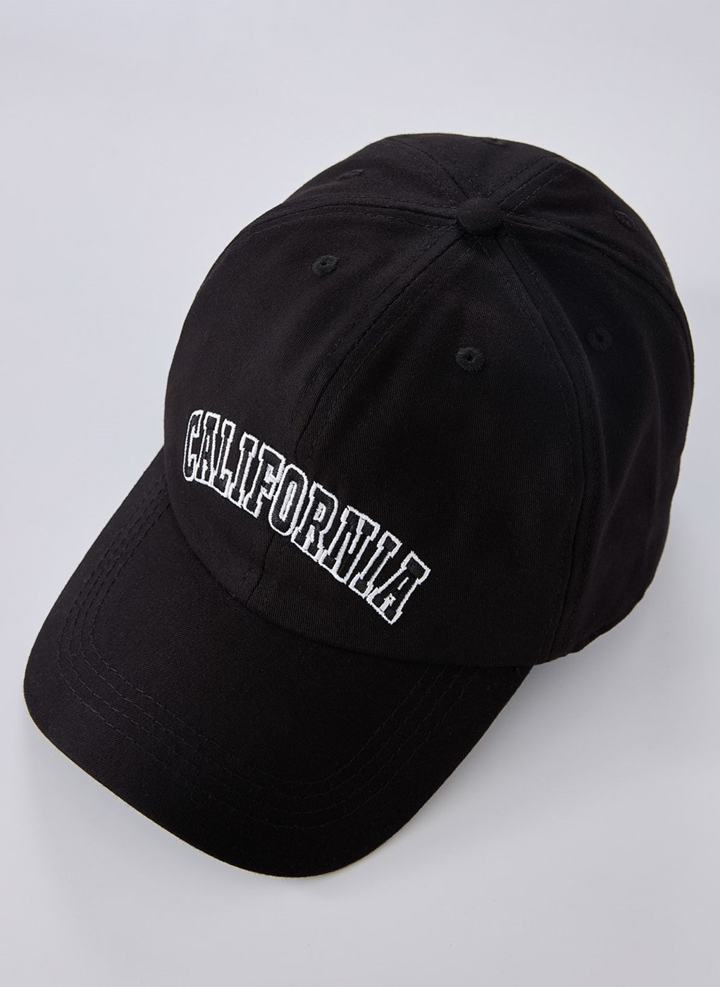Boné Preto Califórnia - youcom: vem cá conferir suas peças favoritas