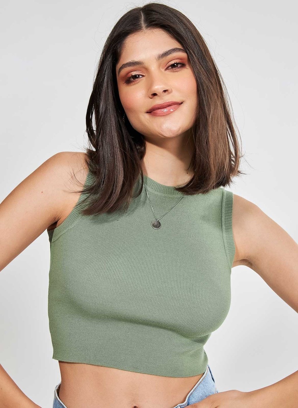 Cropped Básico Justo - youcom: vem cá conferir suas peças favoritas